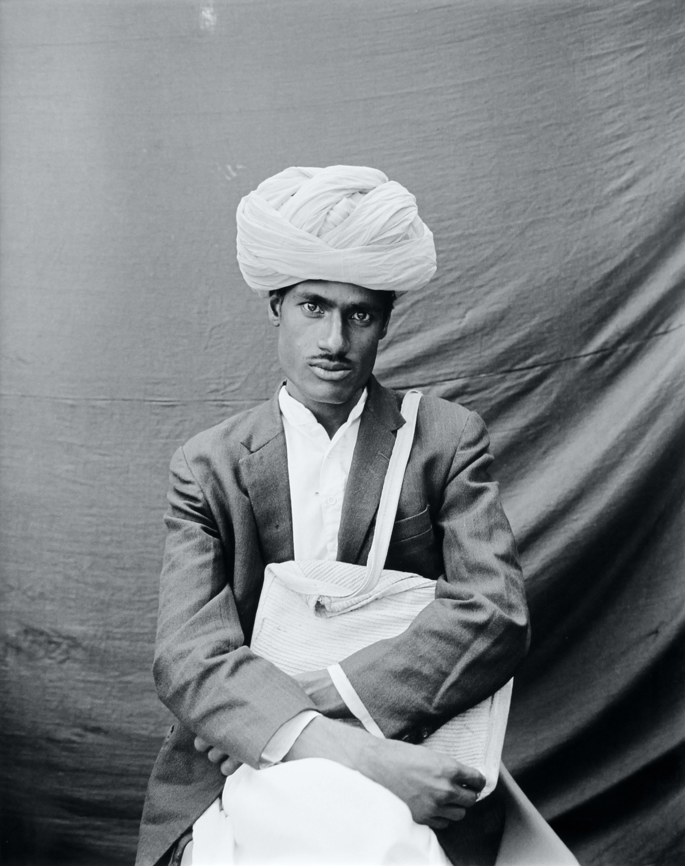 24-Hour Online Absolute Auction: Editions -Jul 25-26, 2012 -Lot 39 -Ram ...