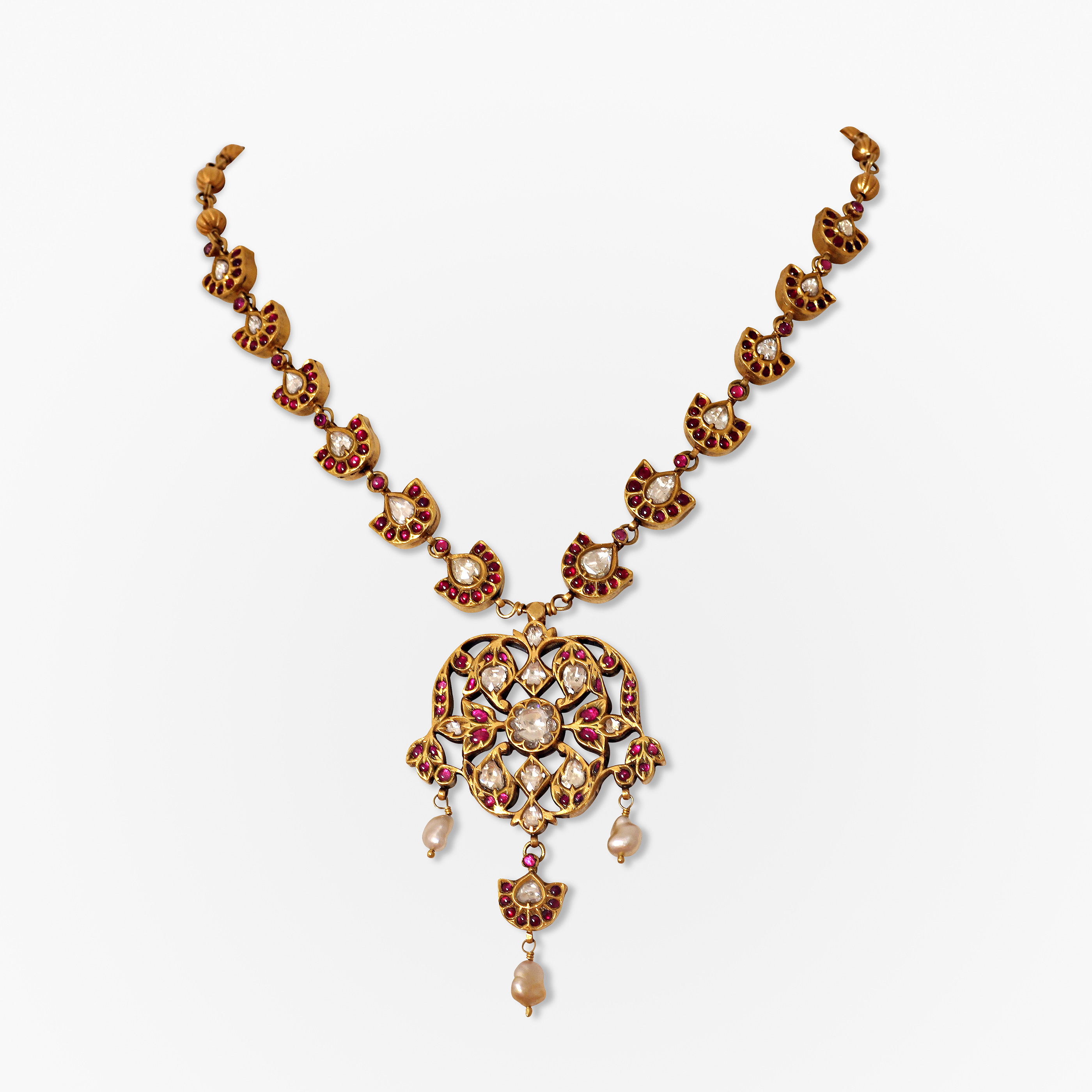 Exhibitions - Details - Saffronart :: : A GEMSET NECKLACE